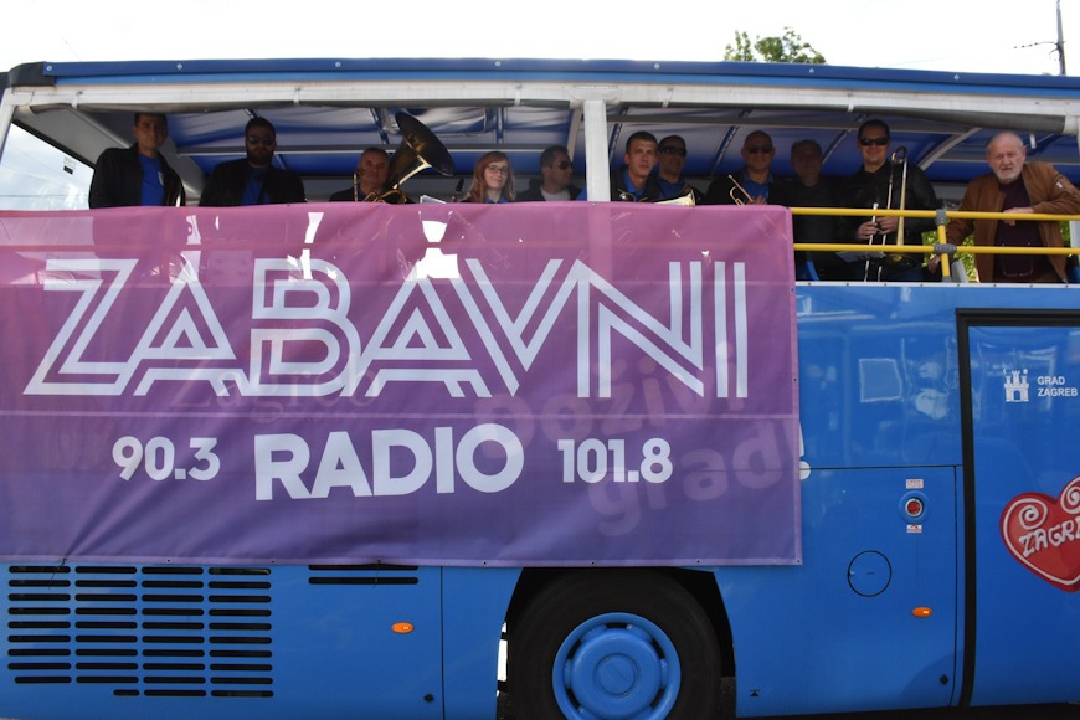 VESELI AUTOBUS ZABAVNOG RADIJA